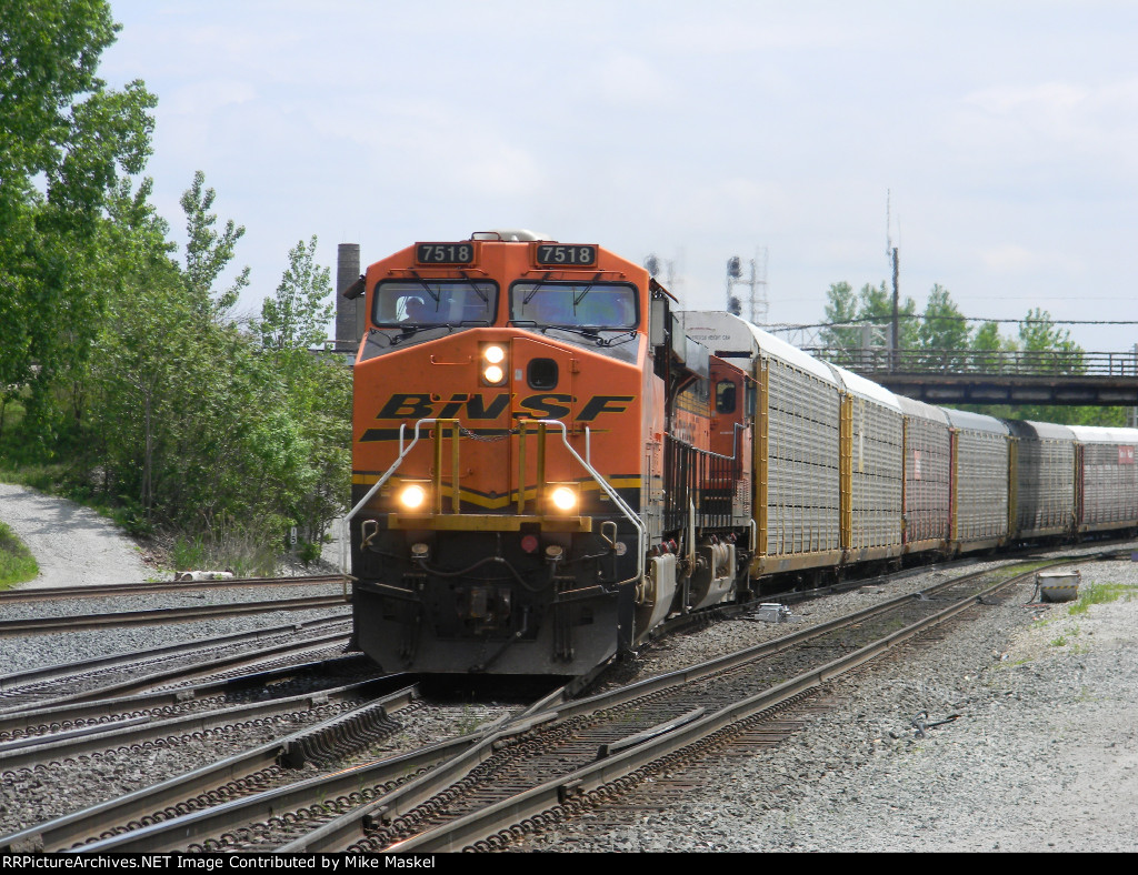 BNSF 7518